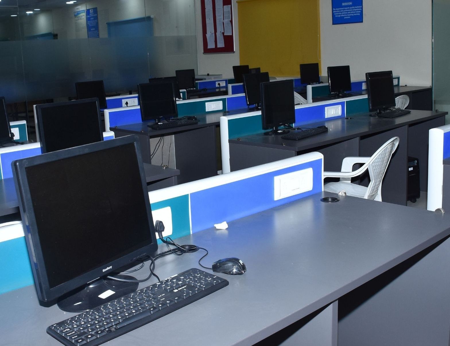 Lab Photos – G PULLAIAH COLLEGE OF ENGINEERING & TECHNOLOGY